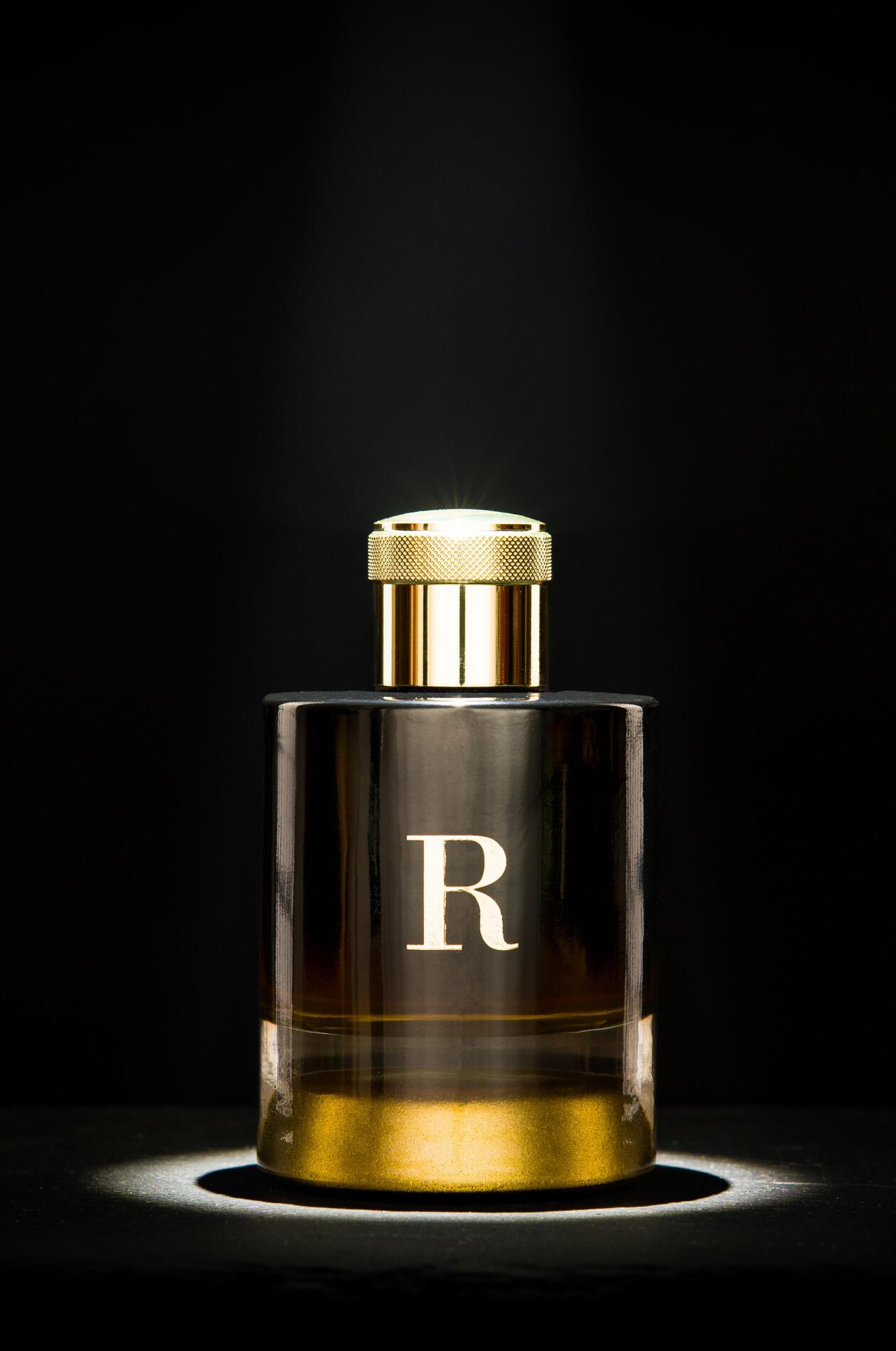 Exclusive Fragrance Decants & Rare Perfumes | Olfactory Vault